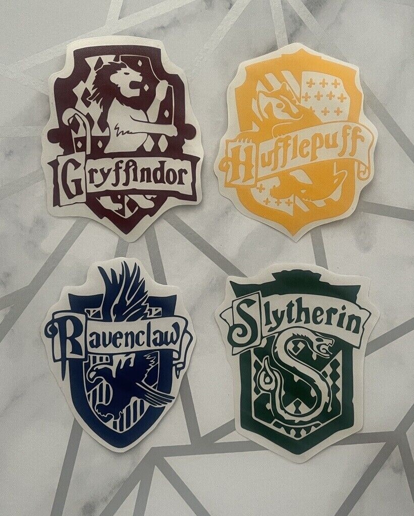 Harry Potter House Outline Hufflepuff SVG, Harry Potter SVG,