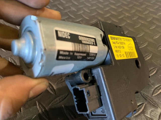 15 BMW X1 Rear Sun Roof Retractor Motor 67617316396 for sale online | eBay
