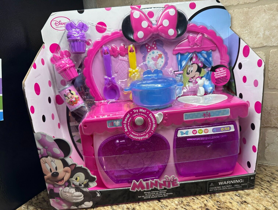 Disney Minnie Mouse Kitchen Play Set, Oven Set Pan Set Best Christmas ...