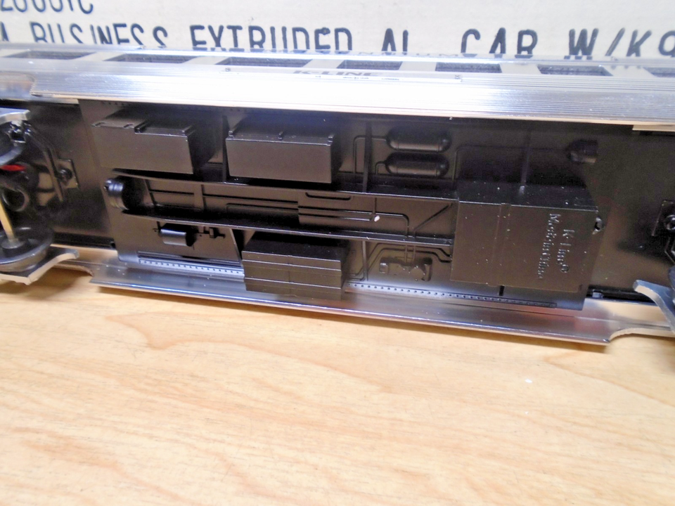 K-LINE K4601 O Scale Metal MILLENIUM CLUB BUSINESS CAR WITH DISPLAY ...