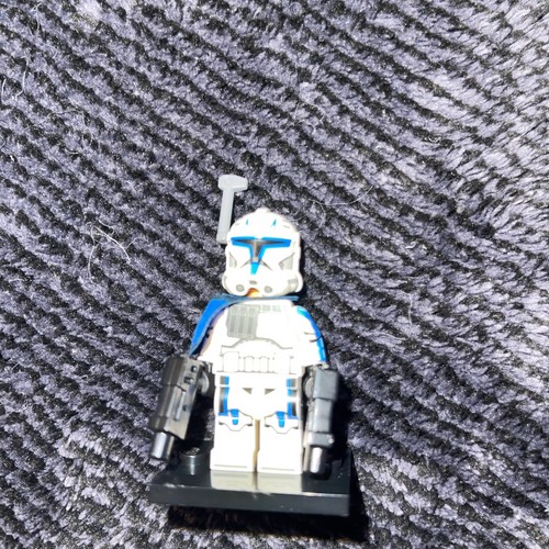 LEGO Star Wars Clone Trooper Captain Rex with Blasters from set: 75367 ...
