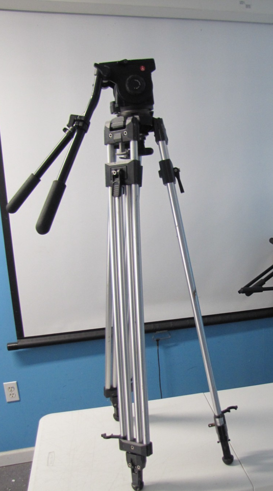 Manfrotto 3191 Bogen 350 Tripod Twin Fork Legs w Manfrotto 516 Video ...