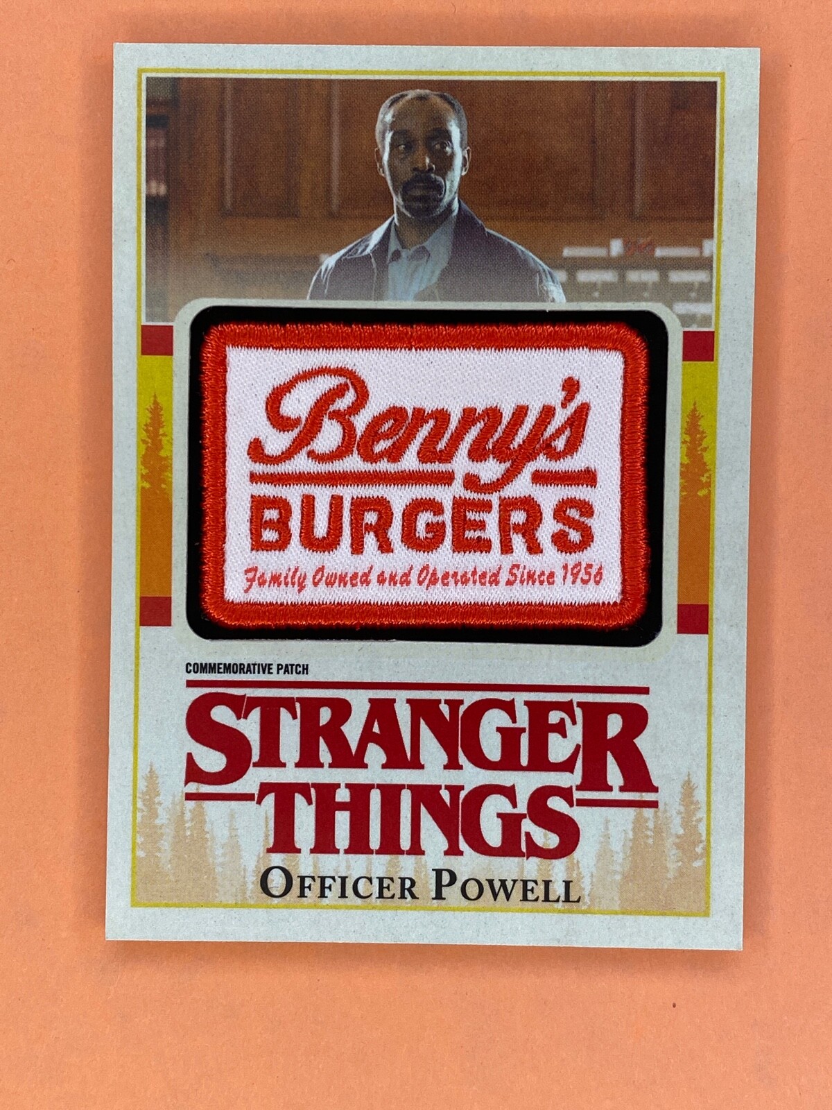 2018 Topps/Netflix Stranger Things PATCH Benny's Burger Officer Powell ...