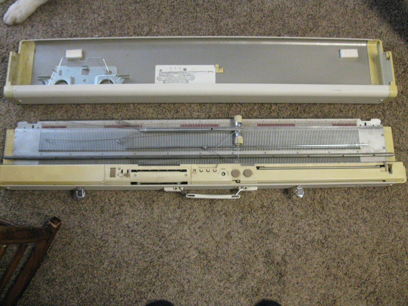 Singer Knitting machine model 700 | eBay