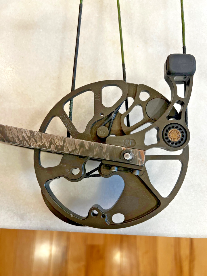 Mathews Switchback XT RH Compound Bow - 27/70 | eBay