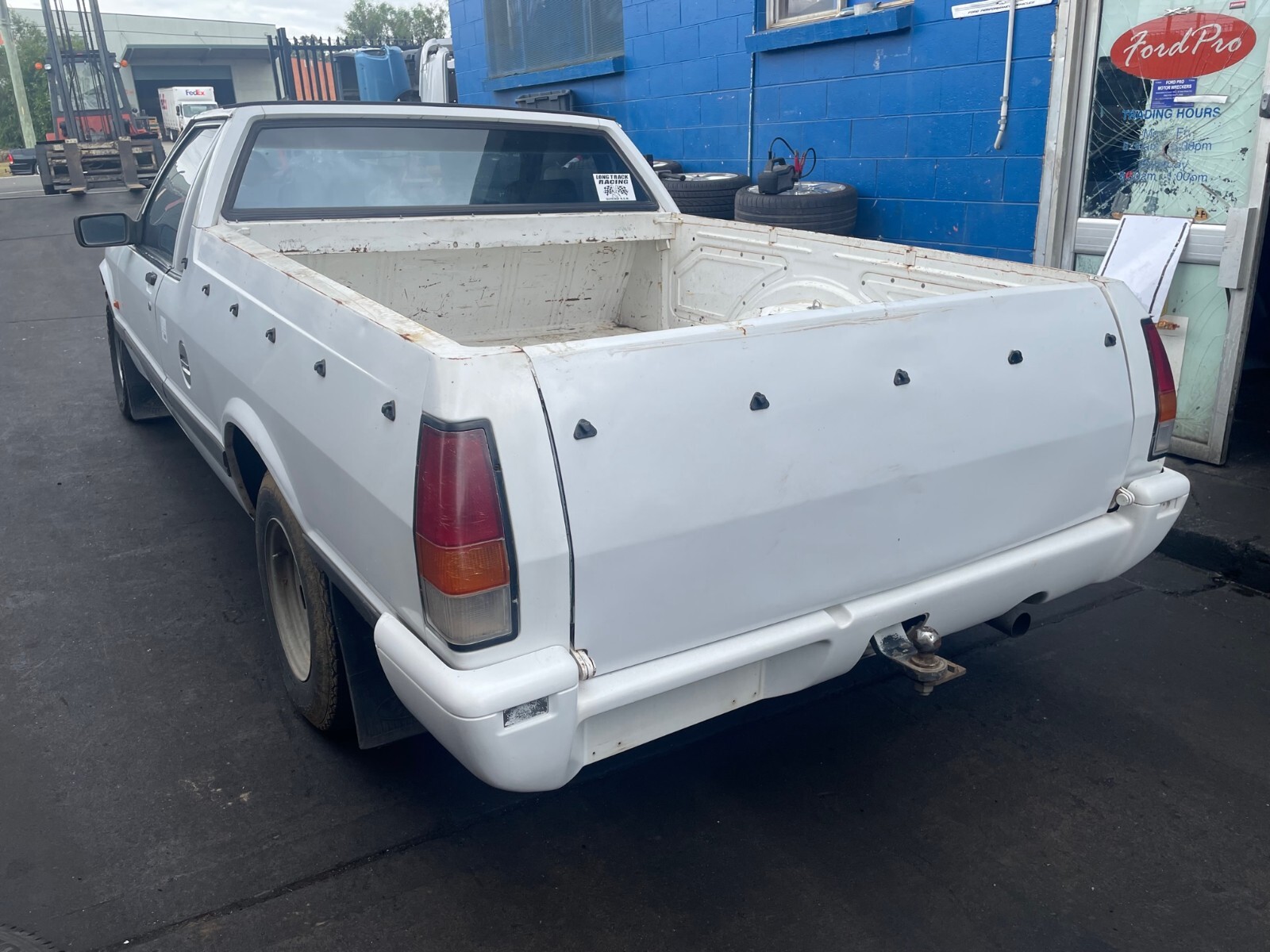 WRECKING FORD XG FALCON UTE | eBay Australia
