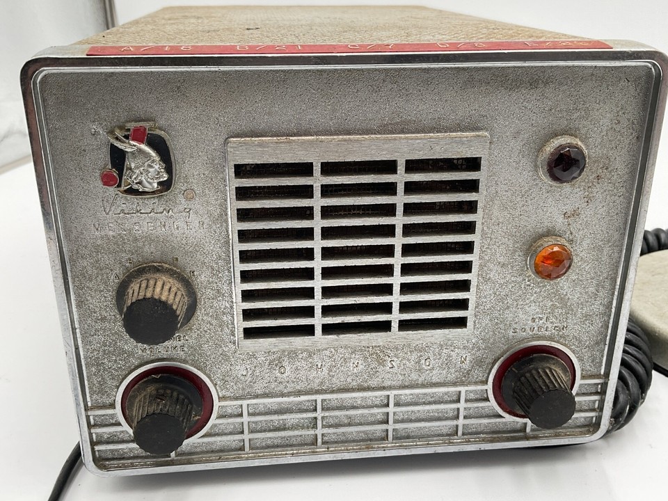 Vintage Johnson Viking Messenger Two CB Radio With Microphone And Power ...
