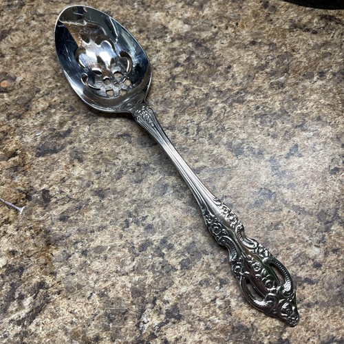 Oneida RENOIR Pembrooke Pierced slotted Serving Spoon Stainless SSS ...