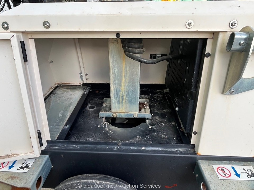 2018 Generac PLT240 16' LINKTower Portable LED Electric Light Tower ...