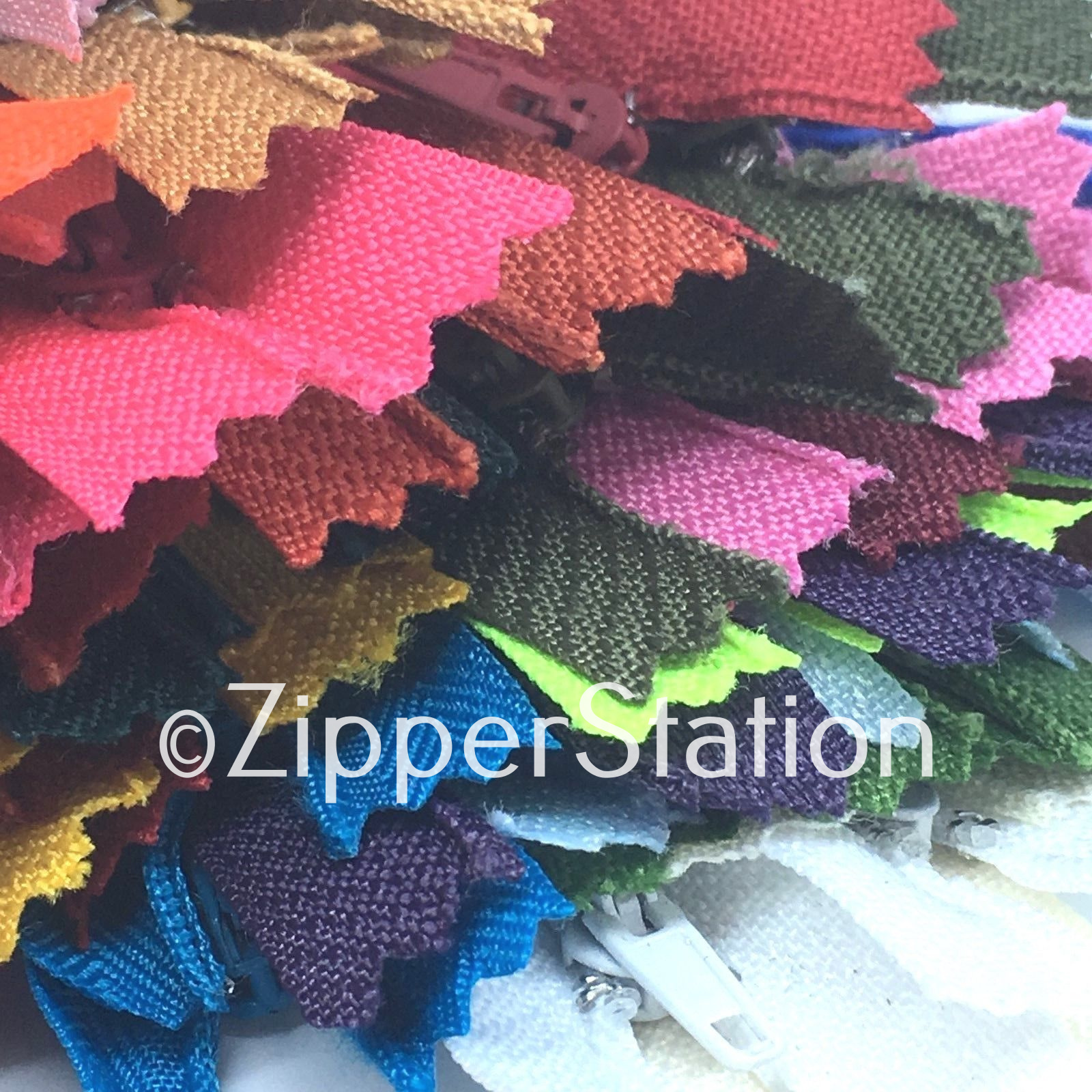 25 Assorted Nylon Closed End Zips - For Dress Upholstery Craft & Zip ...