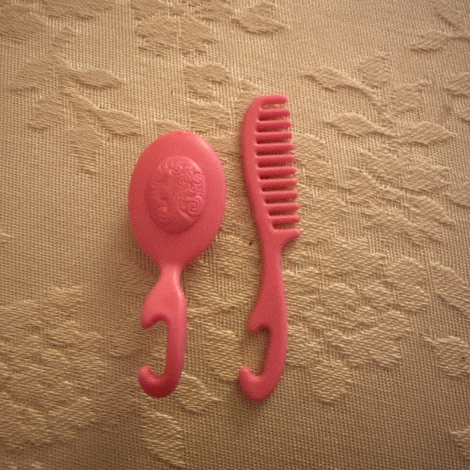 Vintage Barbie Doll Lot of 5 Hair Brush/ Combs /Headband / Pink | eBay