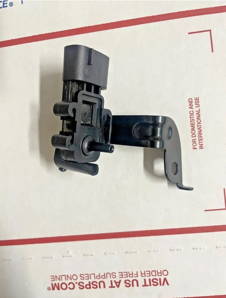 1997-1998 Toyota T100 Pickup Truck Fuel Vapor Pressure Sensor | 89460 ...