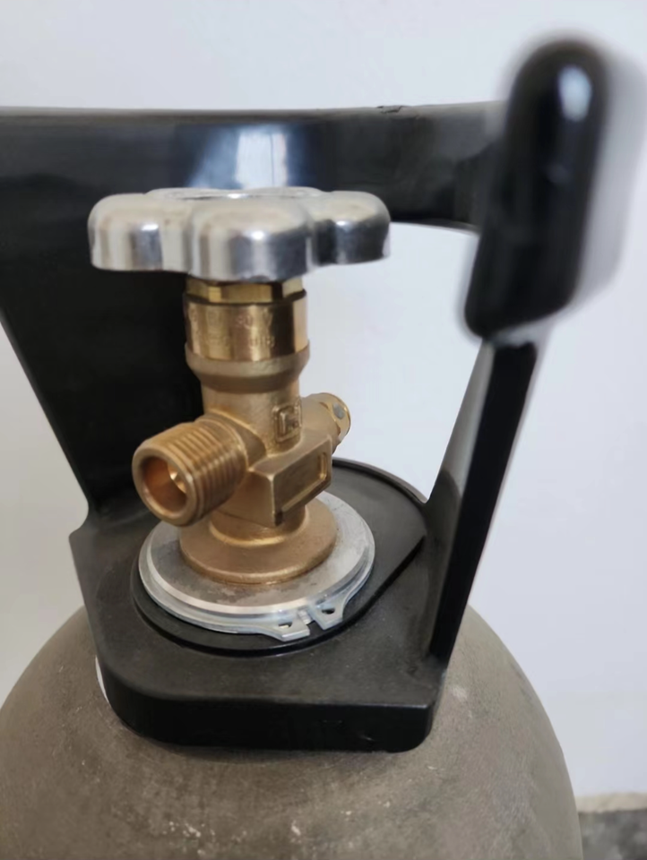 Aluminum CO2 Tank with Handle and CGA320 Valve - NEW (HYDRO TESTED) | eBay