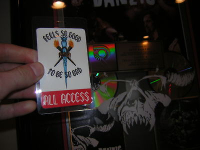 BADLANDS BACKSTAGE PASS LAMINATE KISS ERIC SINGER 1988 JAKE E LEE RAY ...