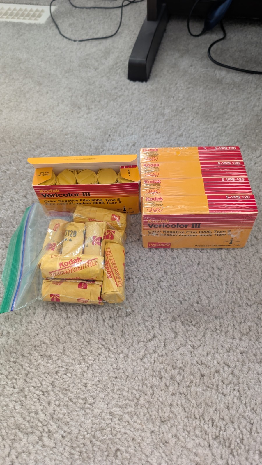 LOT OF KODAK VERICOLOR III PROFESSIONAL COLOR FILM VPS 120 EXPIRED 1989 ...
