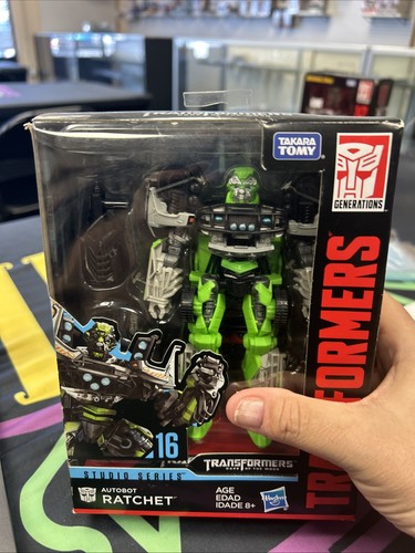 Transformers Studio Series 16 Ratchet New | eBay