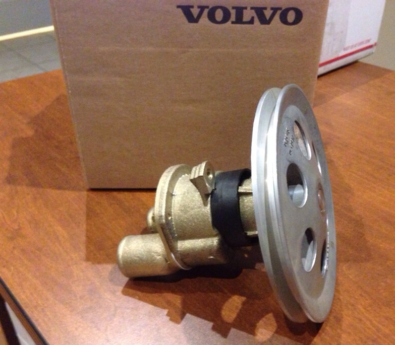 NEW Volvo Penta Raw Water Sea Pump 3858847 WITH EXCHANGE 6.5" Pulley ...