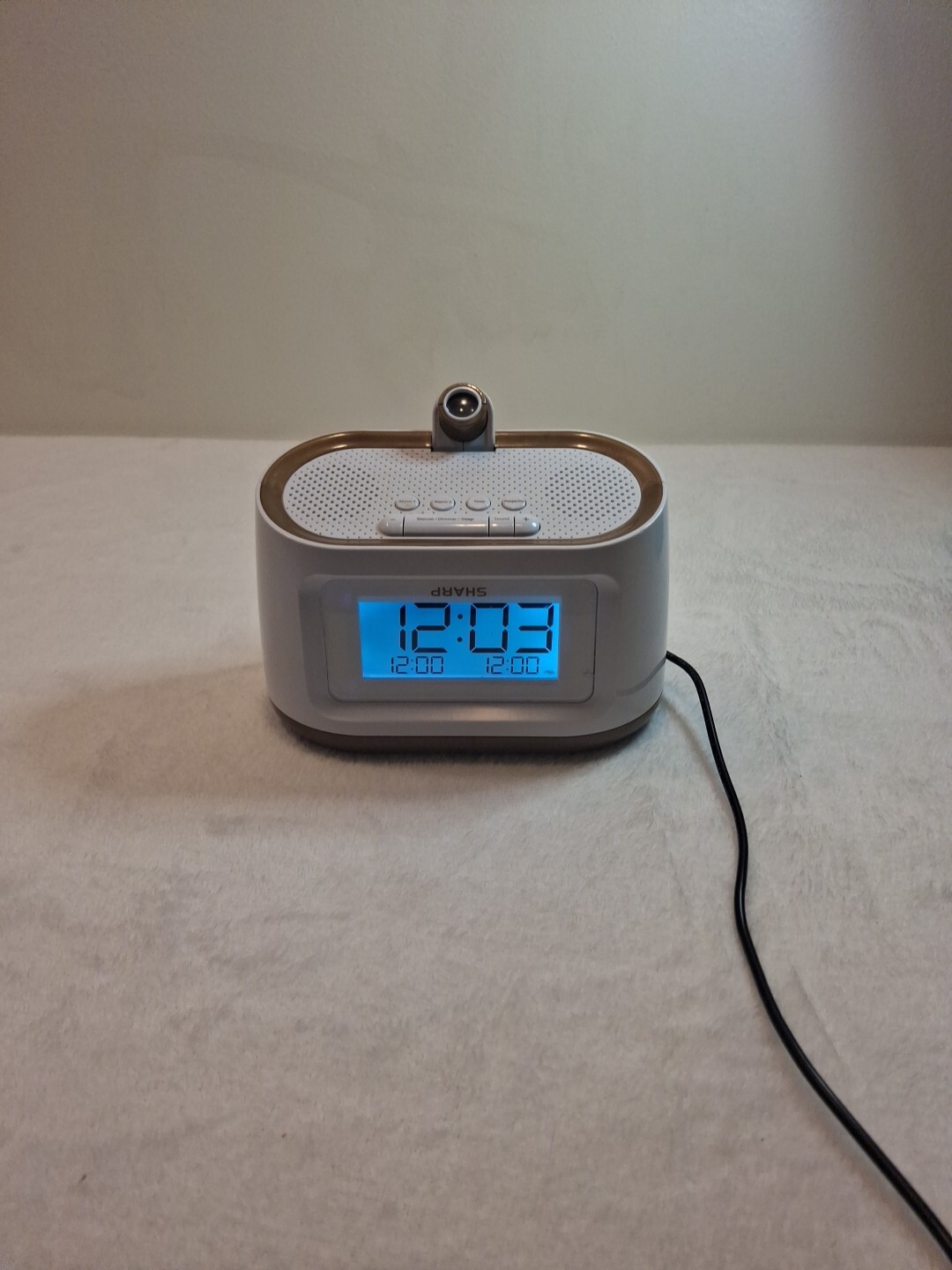 Sharp Projection Alarm Clock with Soothing Nature Sleep Sounds. Defects ...