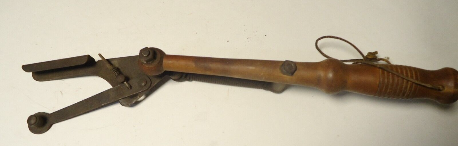 Vintage Clay Pigeon Skeet Hand Held Thrower with 13" Wood Handle | eBay