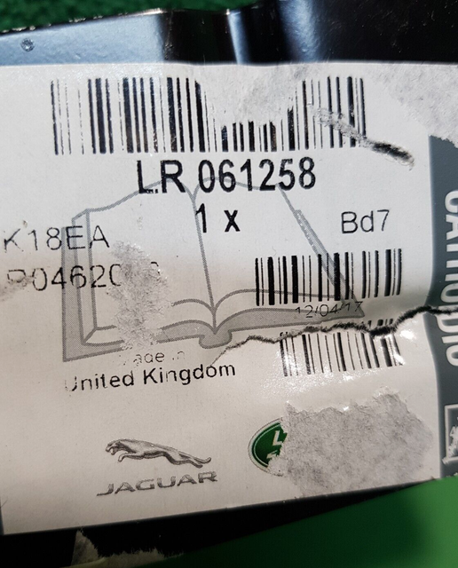 Land Rover Discovery Sport L550 Front Right Fender Bracket LR061258 ...