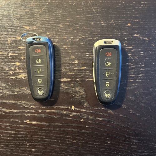 Lincoln 2013 MKT Key Fobs Unknown Functionality Well Used | eBay