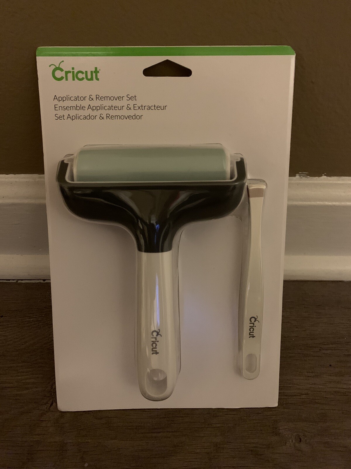Cricut Brayer & Mat Remover Set - White (2003923) 93573407611| eBay