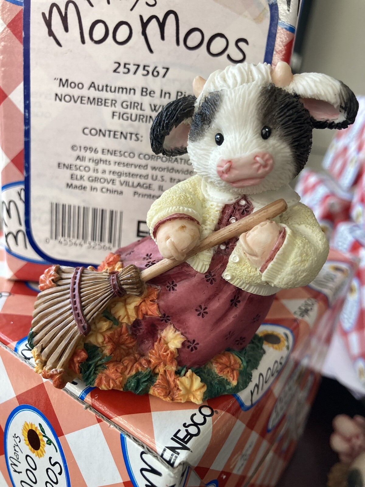 Enesco Mary’s Moo Moos “Moo Autumn be in the Pictures “ November ...