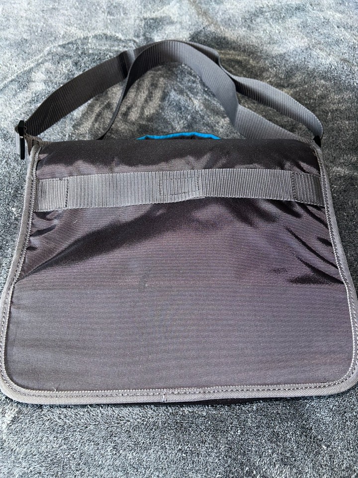 ResMed AirSense 10 Travel Bag / Shoulder Carrying Case w/ Charger ...