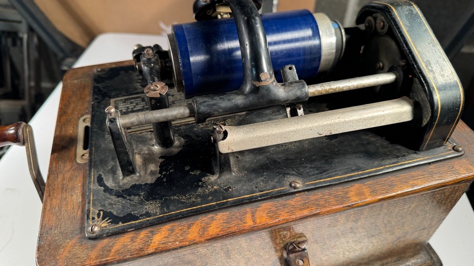 Antique Edison Standard Model B Cylinder Phonograph – 1911 – Blue ...