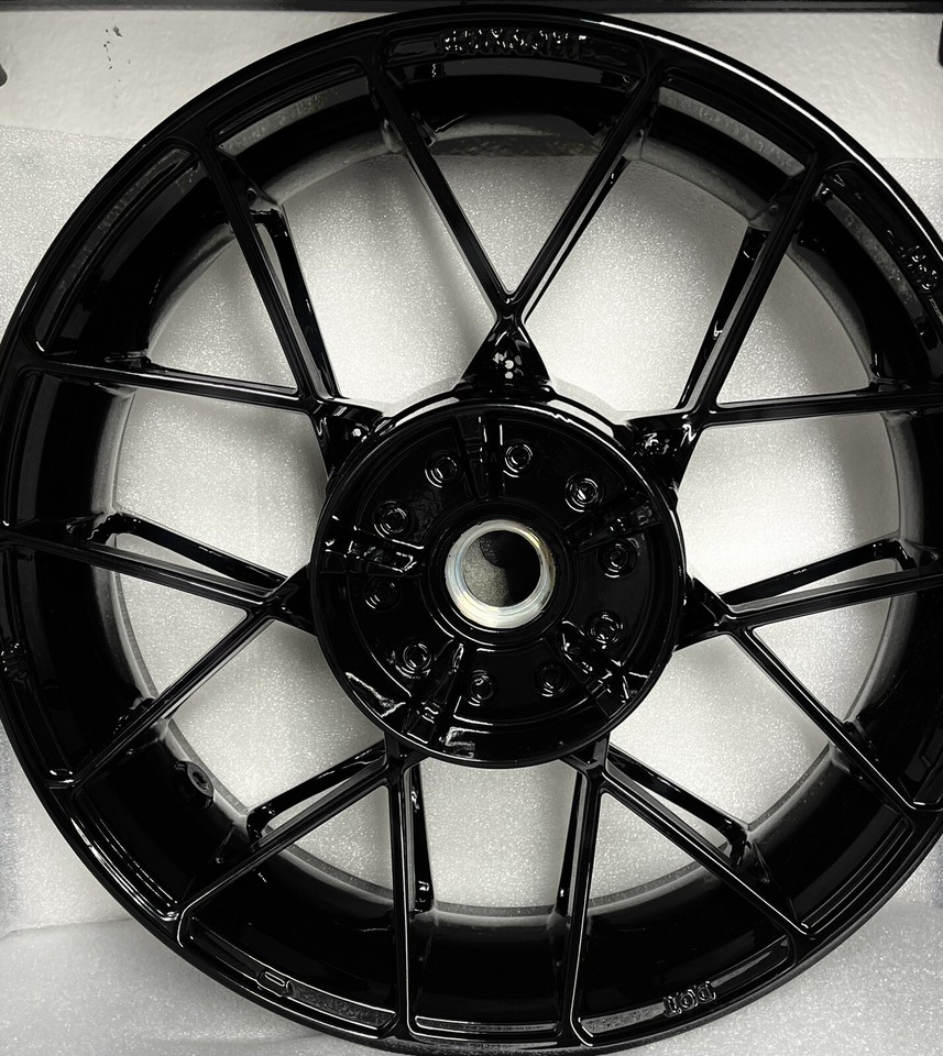 Harley CVO FUGITIVE STREET GLIDE CUSTOM BLACK Wheels Touring 2020 -23 ...