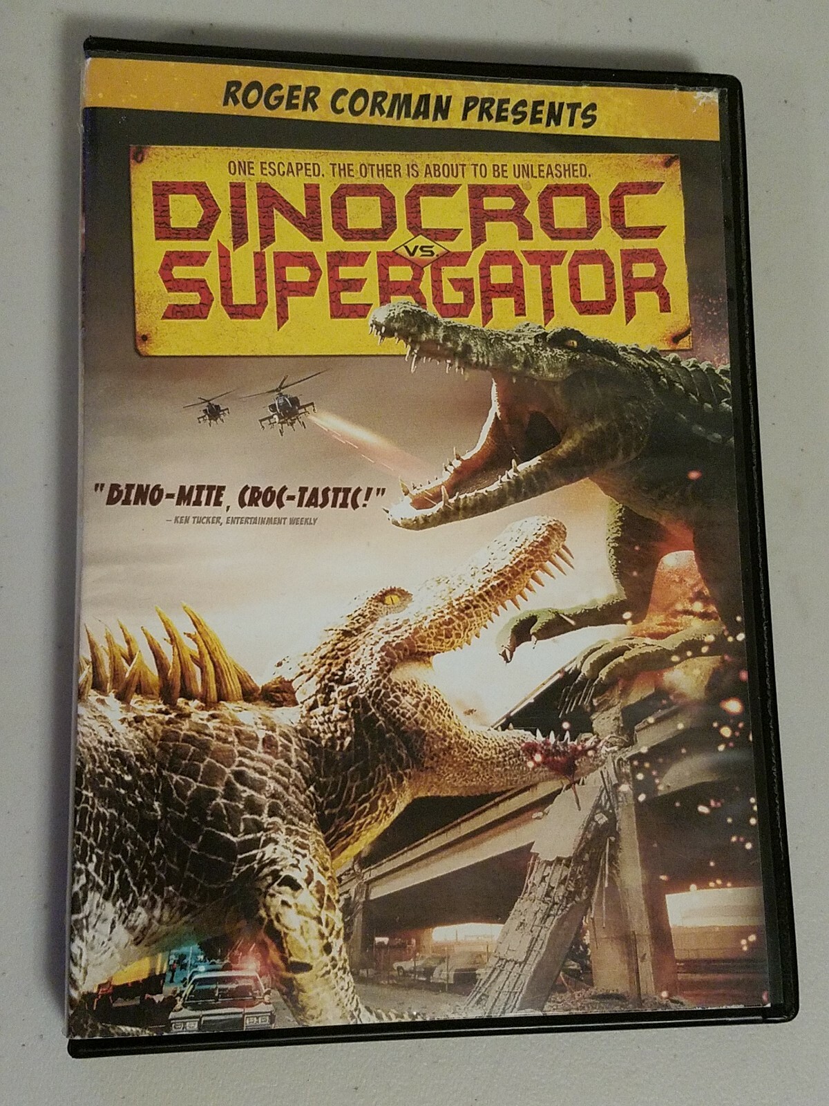 Dinocroc Vs Supergator Poster