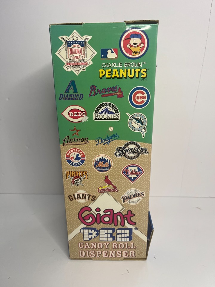 PEZ Charlie Brown Peanuts Musical Dispenser w/Candy Chicago White Sox ...