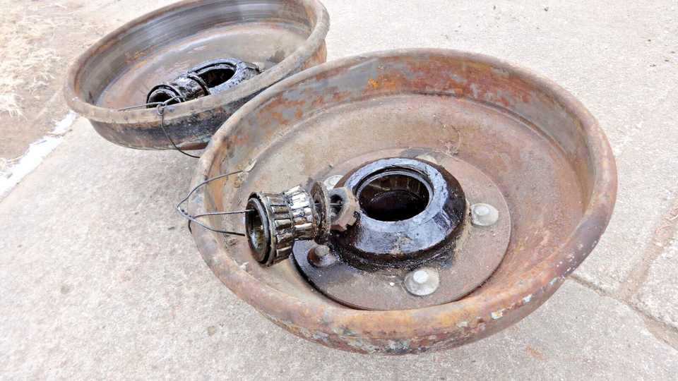 1928 1931 Model A Ford FRONT BRAKE DRUMS / HUBS Original pair 1929 1930 ...