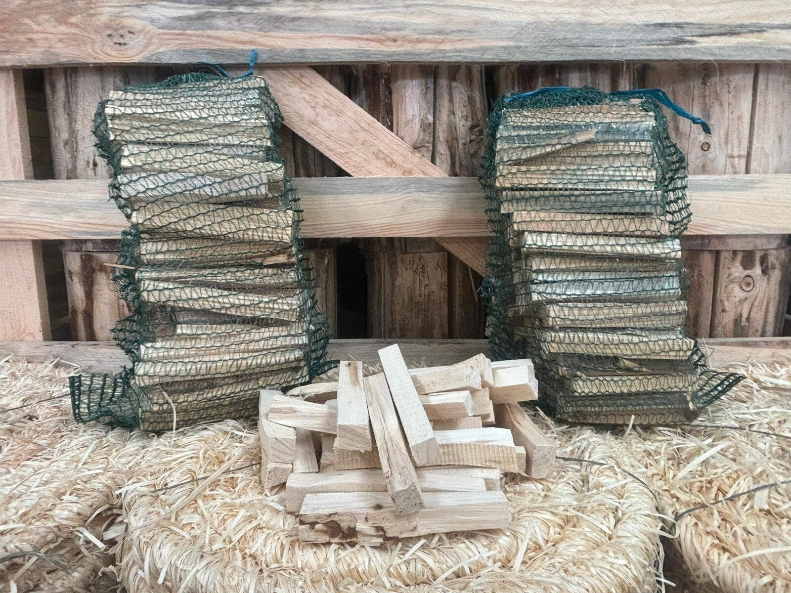 4x Kindling Fire Starter Wood Premium Quality Fast Lighting Natural ...