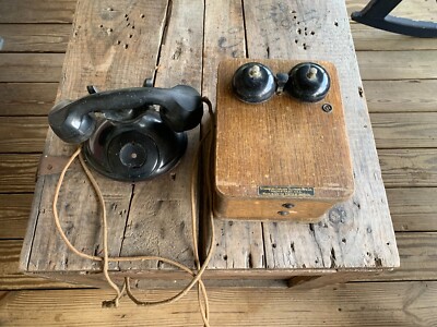 Antique Stromberg Carlson Solid Oak Wall Hand Crank Telephone Two Units ...
