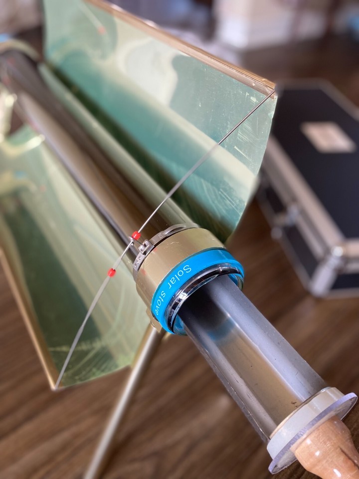 Solar Portable Kitchen. Cooking in The Sun. Solar Stove, Emergency Home ...