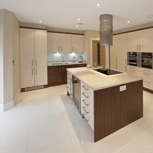 MOLEANOS WHITE HONED LIMESTONE FLOOR & WALL TILES 600x600x15mm £109.99 ...