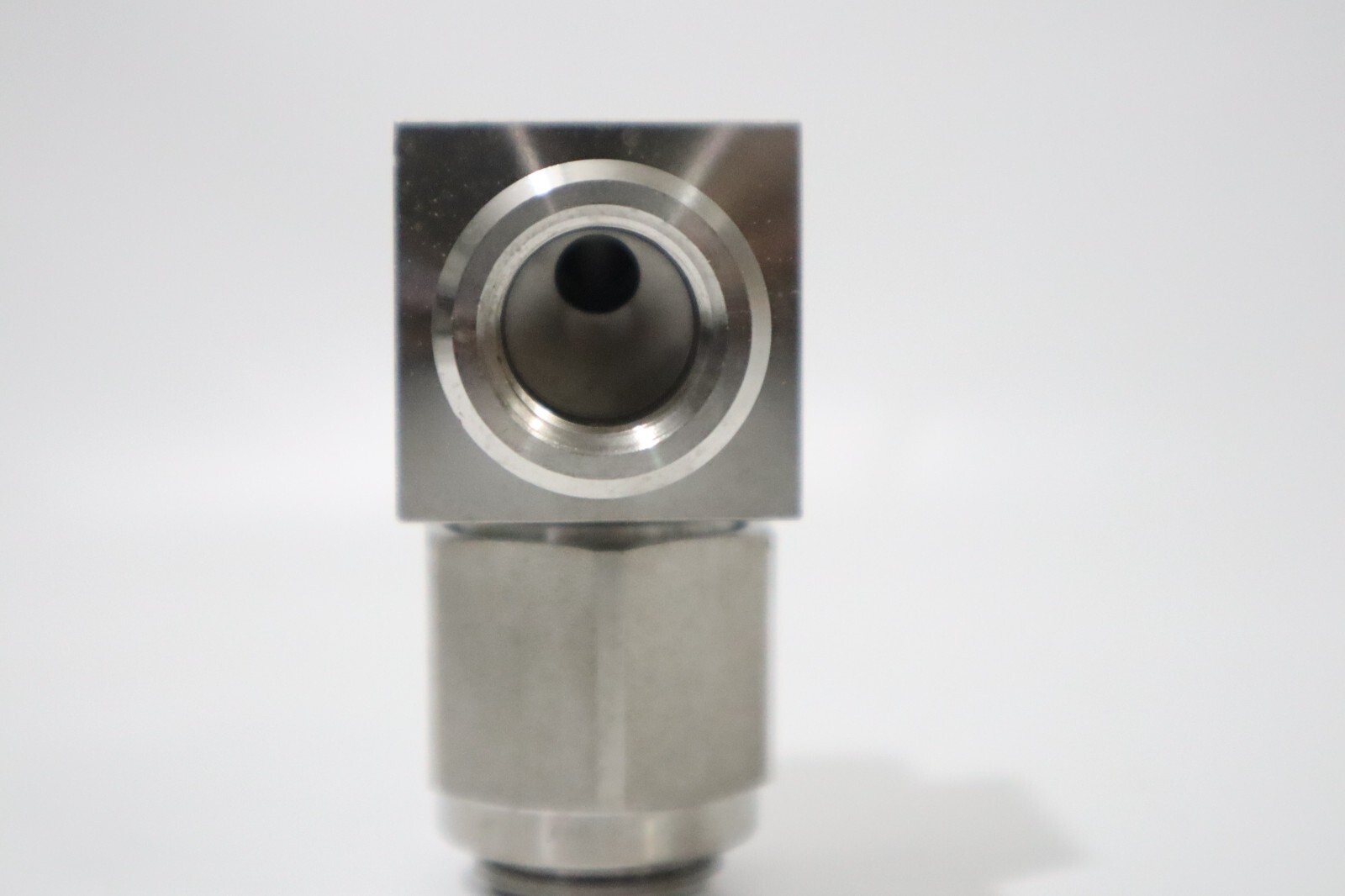 Swagelok SS-6TF4-05 Stainless Steel Tee-Type 0.5 micron Particulate ...