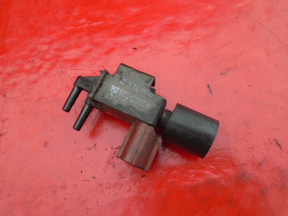 2001-2005 Lexus IS300 VVTi VSV Vacuum Switch Valve 01 02 03 04 05 90910 ...