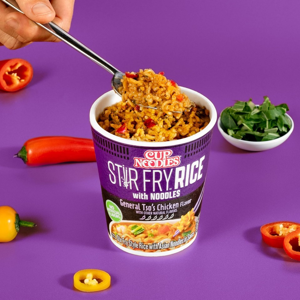 Nissin Cup Noodles Stir Fry Rice with Noodles, General Tso's Chicken, 2 ...