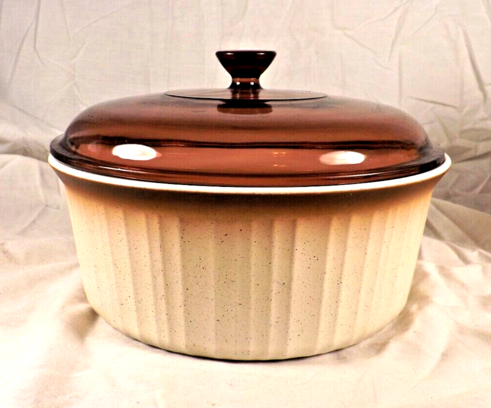 Corning F-1-B 2.5 Liter French Bisque Color Casserole Round Dish w/ Lid ...