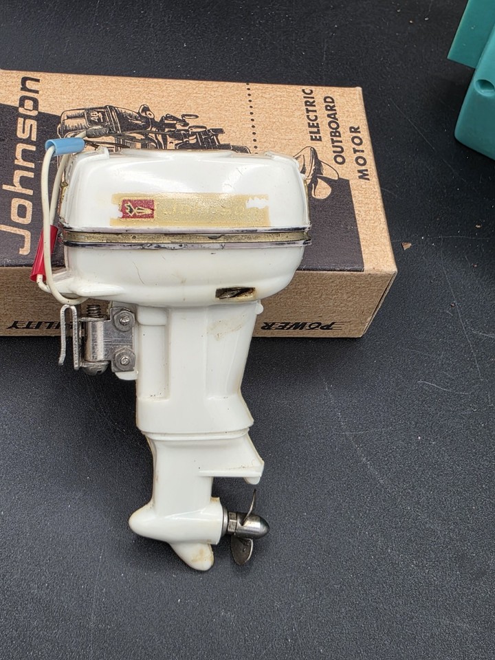 1960 Fleet Line Johnson 40 hp Outboard Boat Motor #43 Japan Battery Toy ...
