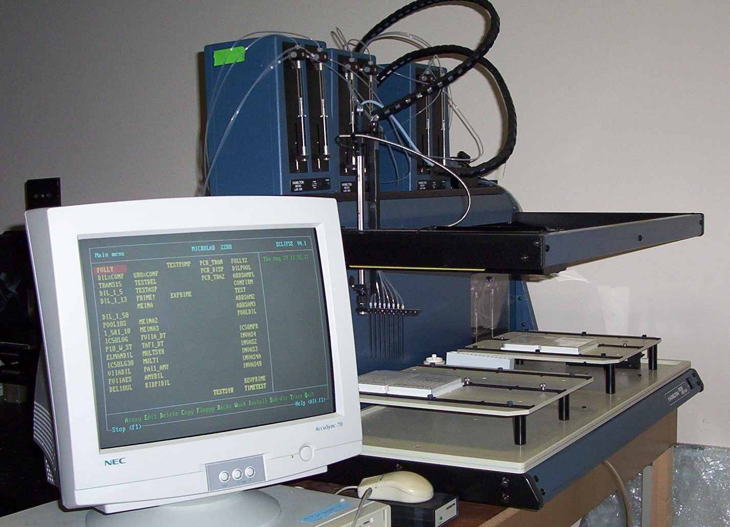 Hamilton 2200 Liquid Handler Robot + 3 Micro900 Dual-Syringe Pumps ...