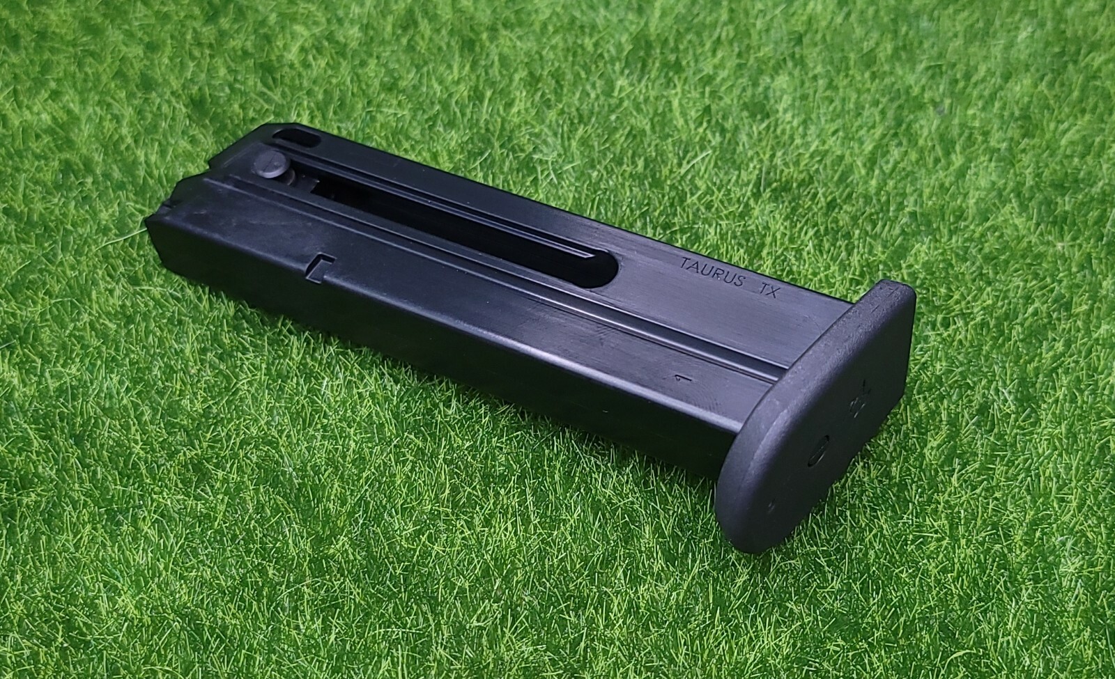 Taurus TX22 .22 LR 10 Round OEM Pistol Magazine, Black Polymer - 358 ...