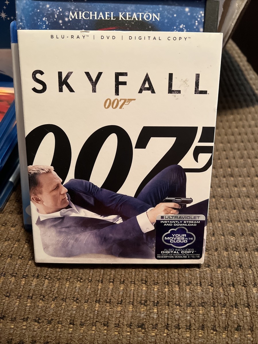Skyfall Blu Ray Cover Skyfall 007 Blu Ray Disc, Hobbies & Toys,