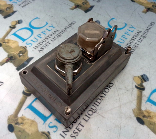 ALLEN BRADLEY 2 POSITION TOGGLE SWITCH EXPLOSION PROOF COVER | eBay