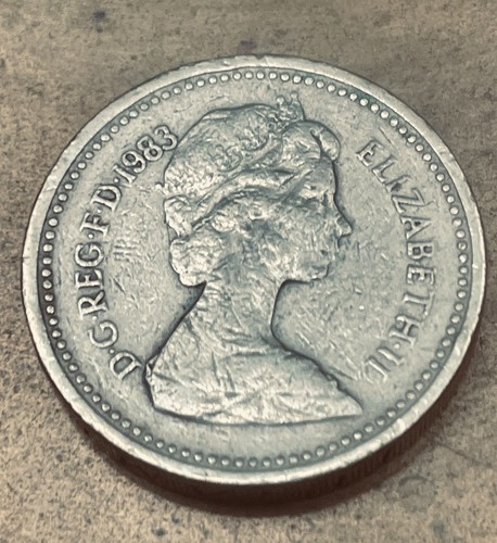 1983 Beautiful One Pound GB Queen Elizabeth II Rare Coin for Collection ...