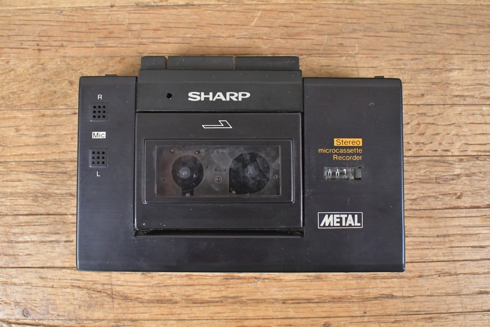 RARE Vtg SHARP Model No 4G100 TV-FM/AM Microcassette Boom Box + AN ...