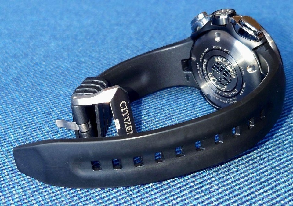 Citizen Promaster Eco-drive Altichron Cirrus Watch Titanium Altimeter Compass | eBay