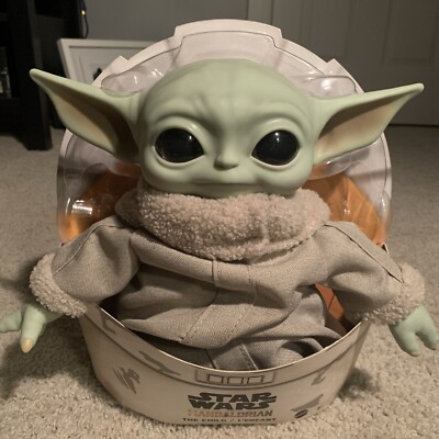 Disney Star Wars: The Mandalorian Yoda The Child 11 inch Action Figure ...
